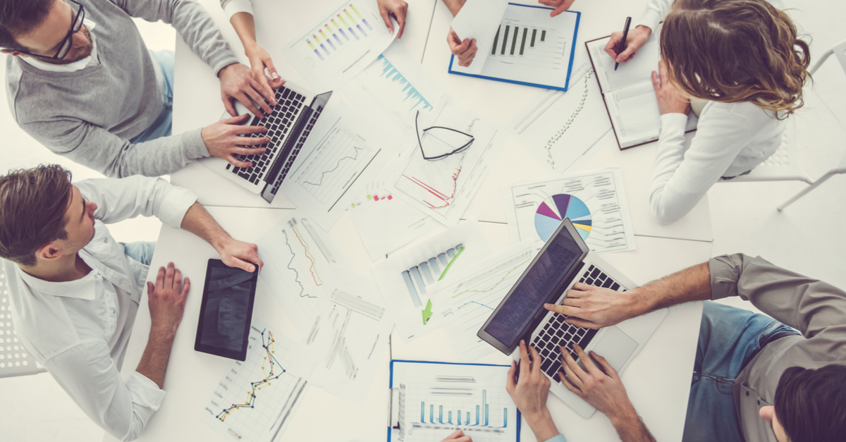 53 Smart Marketing Objectives & Goals with Cheatsheet