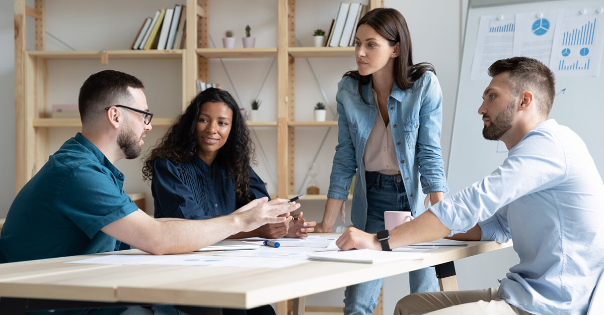 Cross-Team Collaboration: Strategies, Step by Step & Examples